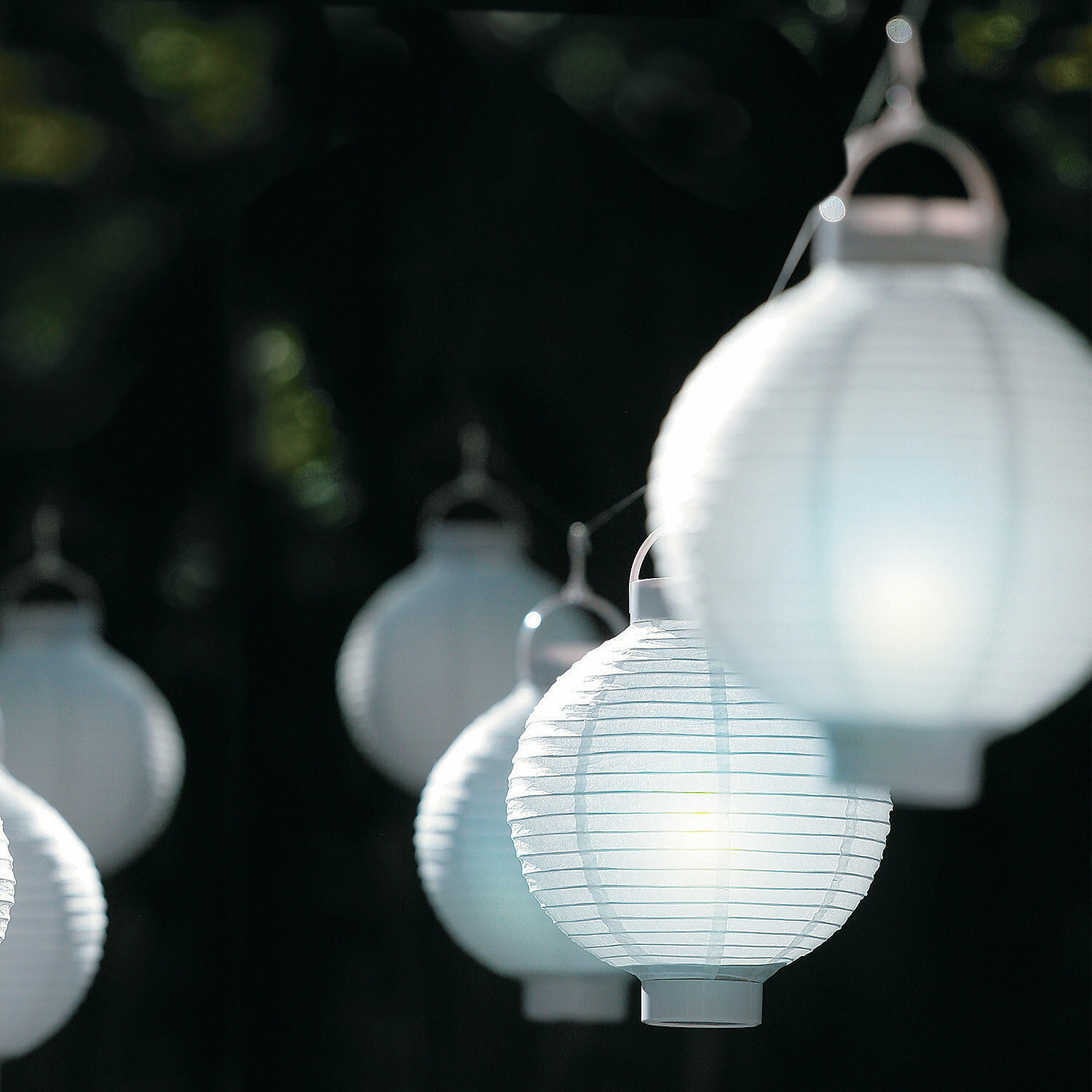 White Light Up Paper Lanterns (Pack of 3) | White Party Supplies ...